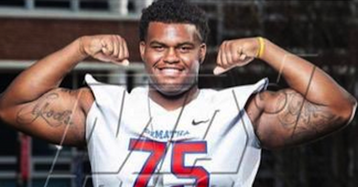 Four-star OL Terrance Davis reaffirms Michigan as leader - FanBuzz