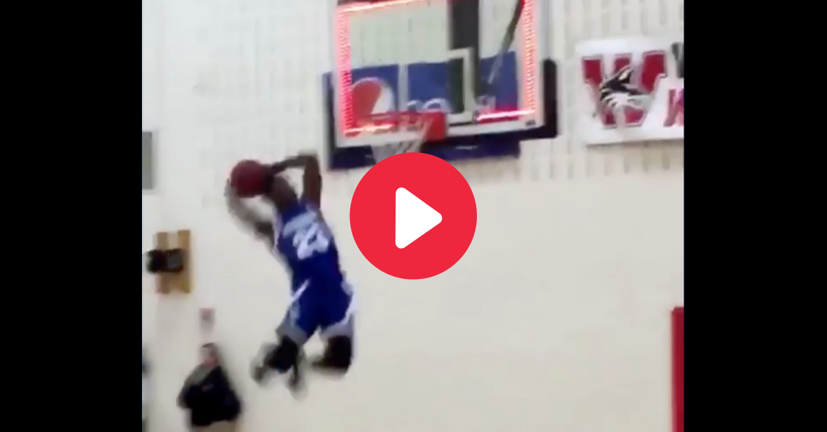 This Horrible Dunk Attempt Belongs in the Hall of Shame - FanBuzz