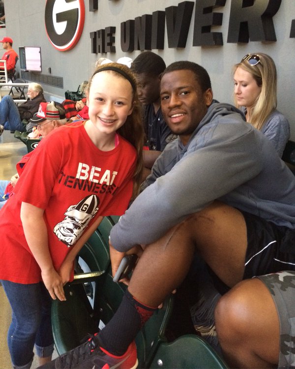 Nick Chubb's scar from his knee surgery is pretty gnarly - FanBuzz