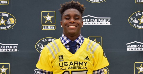 Top 10 CB recruit shockingly spurns USC for non-powerhouse - FanBuzz
