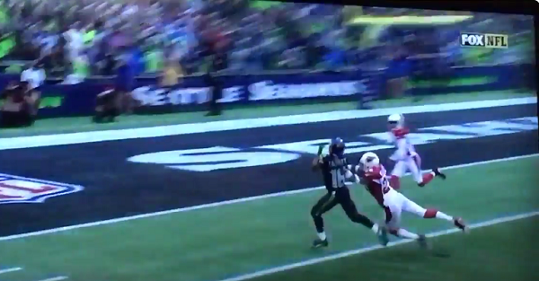 One of the NFL's rising stars suffers gruesome injury - FanBuzz