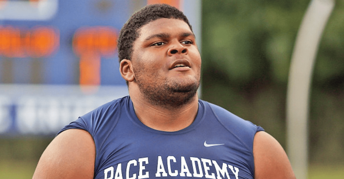 Five-star OG Jamaree Salyer has announced his commitment - FanBuzz