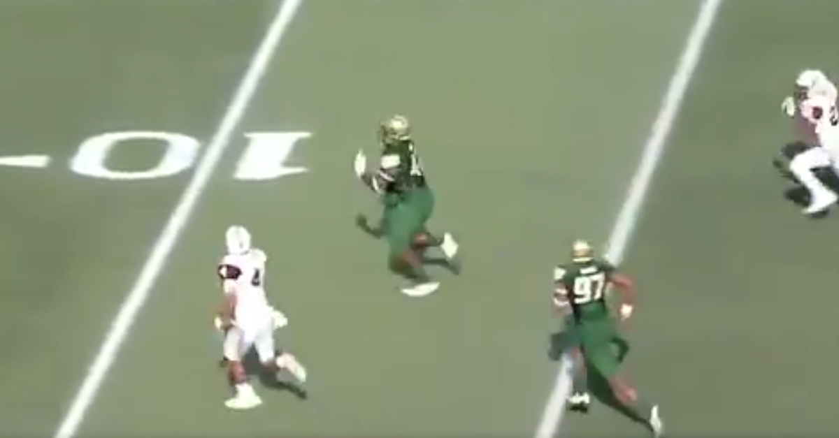 340-pound defensive lineman rumbles past offense for a pick-6 score ...