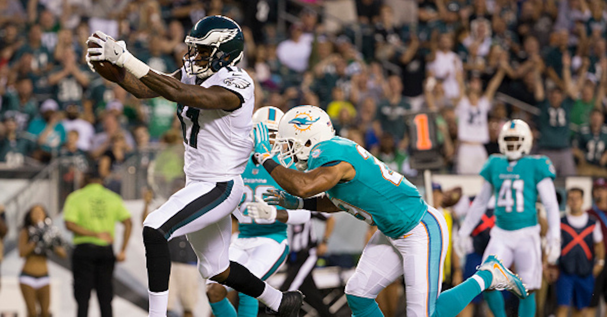 Former Pro Bowl receiver gets extension after bounce-back season with ...