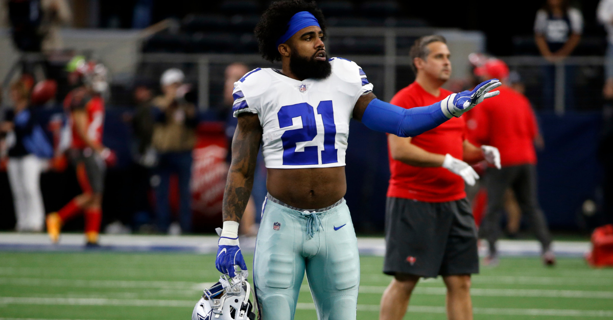 Ezekiel Elliott Shuts Down Rumors That He's Fat Now - FanBuzz