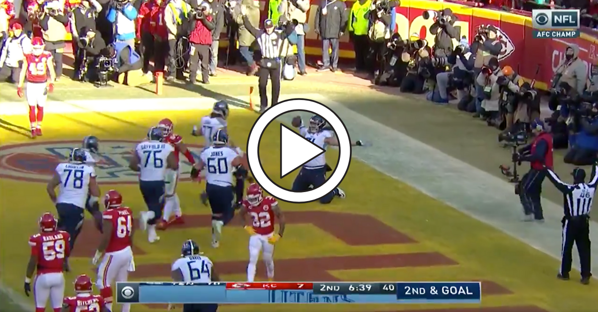 The Heaviest "Fat Guy Touchdown" Grab in Playoff History Was Beautiful ...