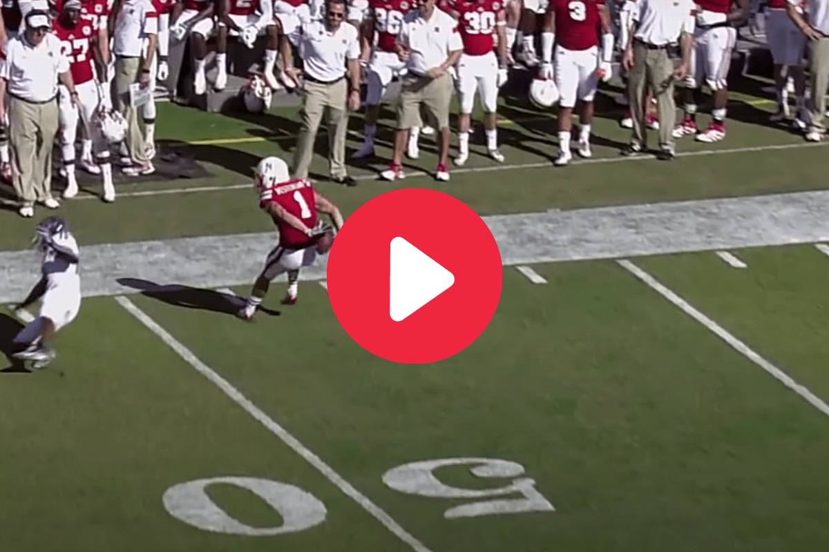 The Behind-the-Back Catch That Still Doesn't Seem Possible - FanBuzz