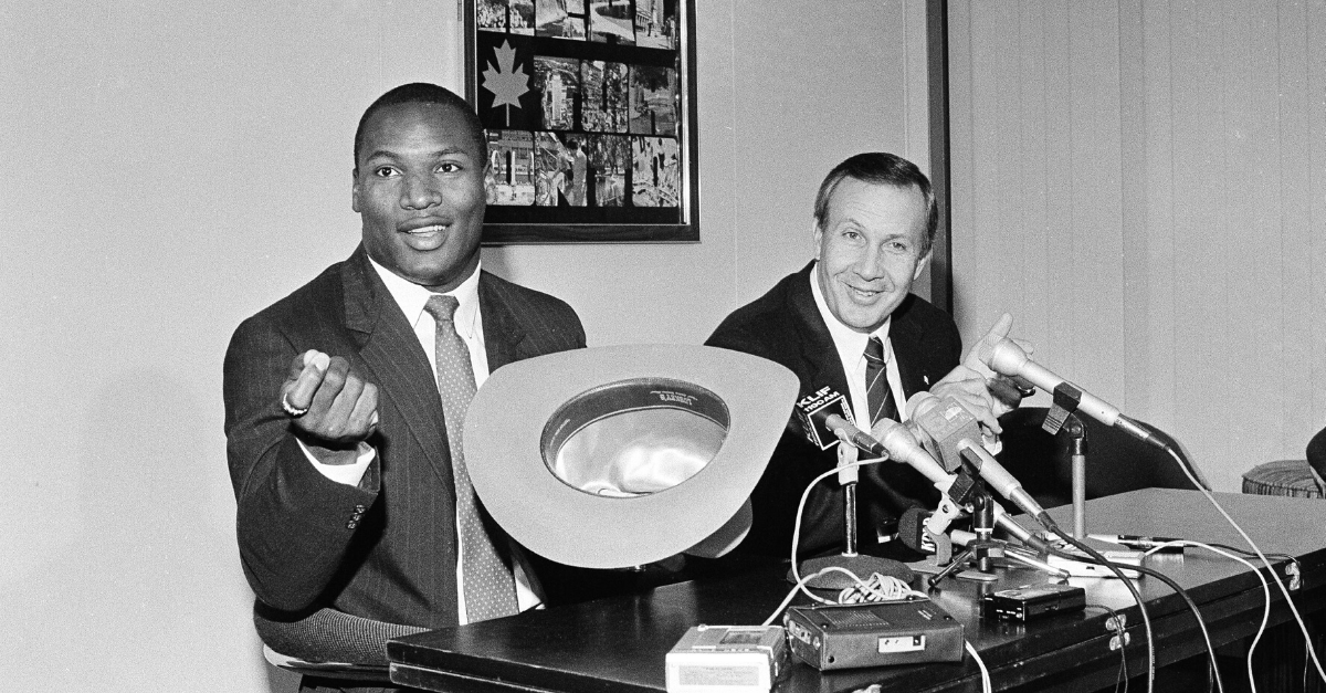Bo Jackson Breaks Silence on Death of Pat Dye - FanBuzz