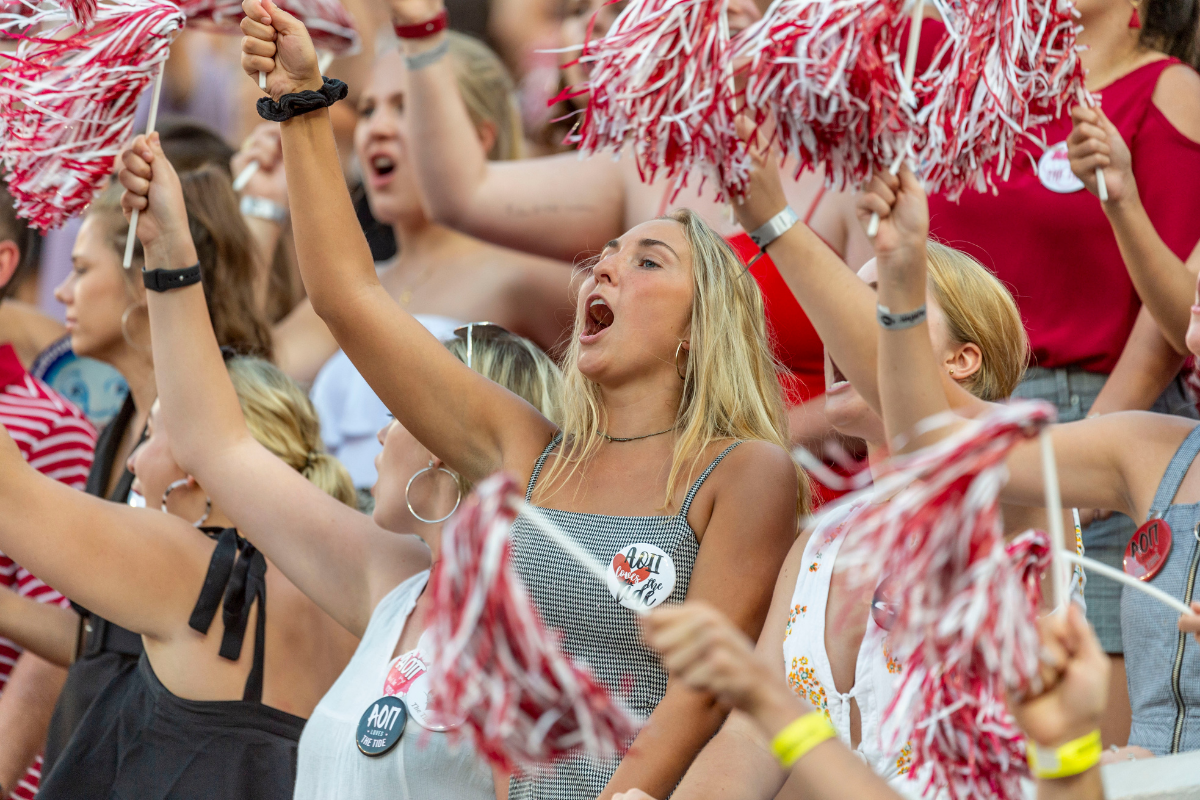 The 11 Best Chants in College Football, Ranked - FanBuzz