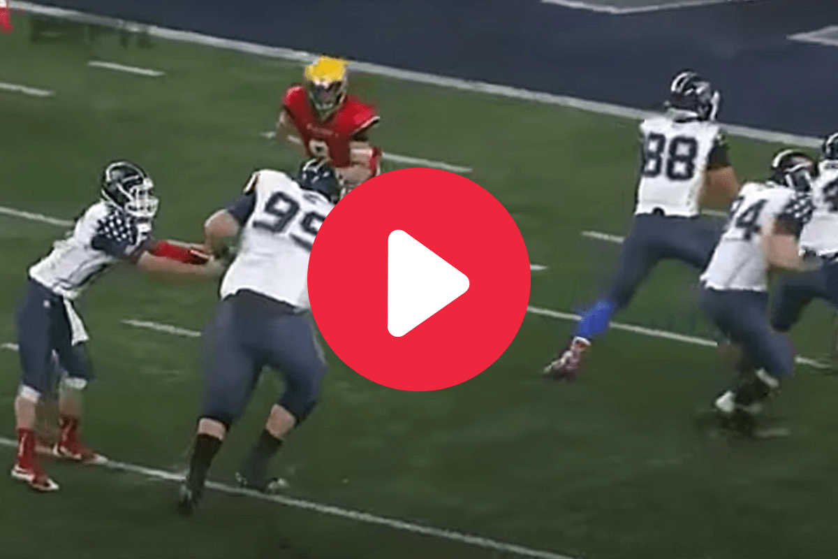 400-Pound RB Bulldozed Everyone, Then Played in College - FanBuzz
