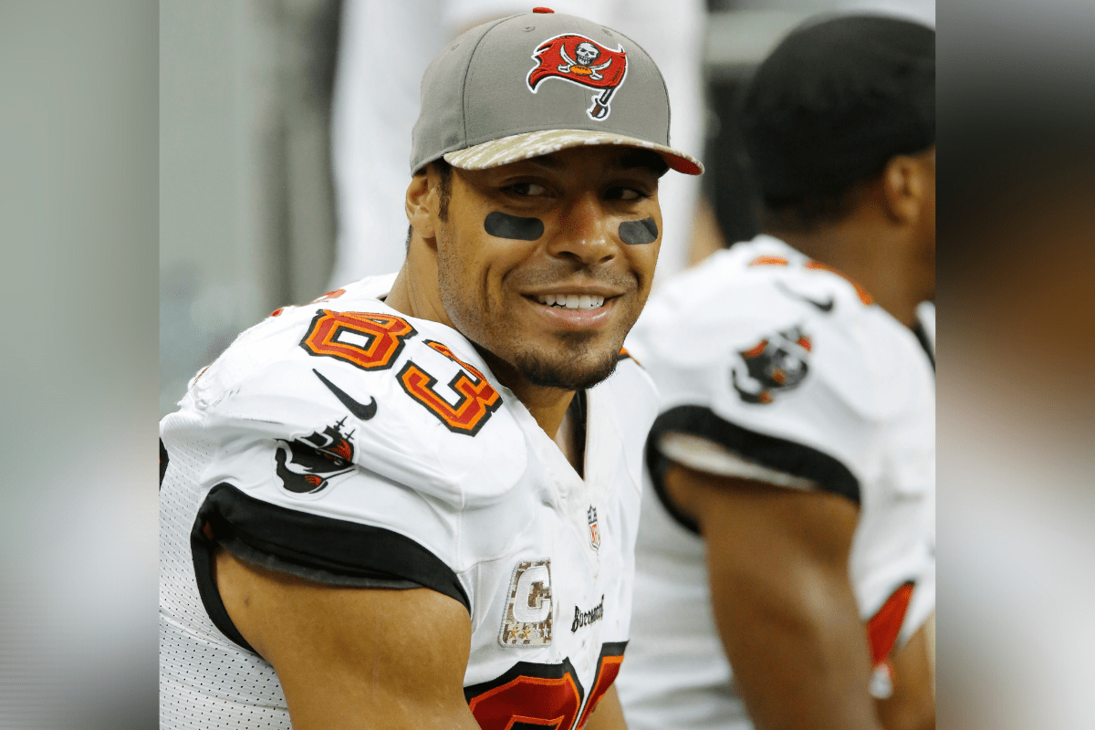 Vincent Jackson, Former NFL Receiver, Dead at 38 - FanBuzz