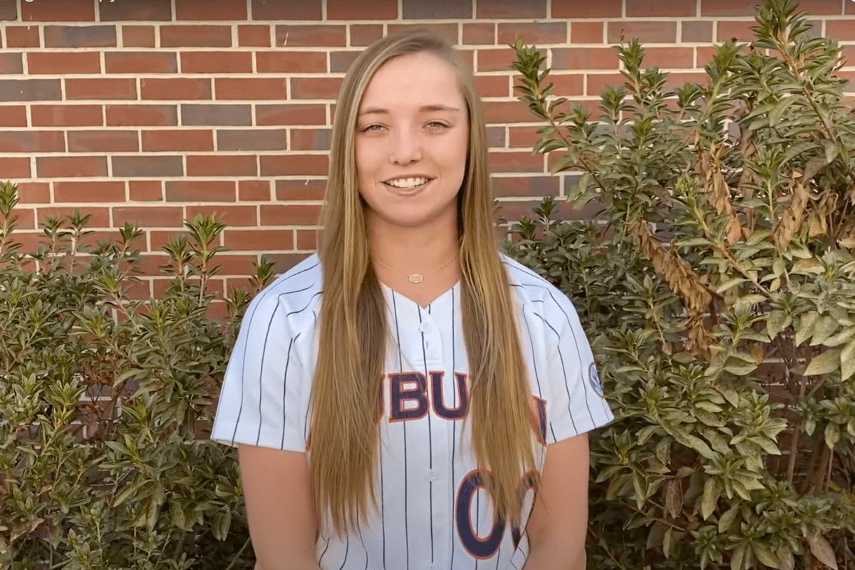 Tiffany Howard's Home Run Robbery Remains Incredible - FanBuzz