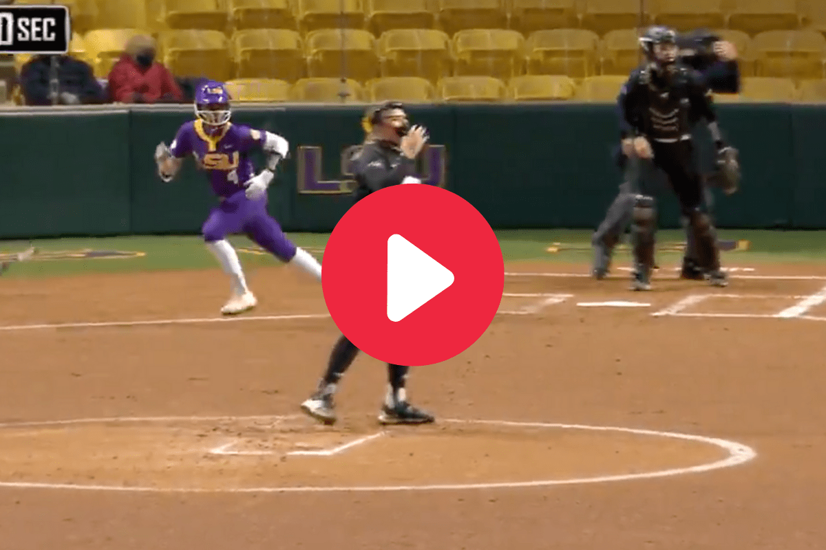 Aliyah Andrews’ Inside-The-Park HR Showed Off Her Blazing Speed - FanBuzz