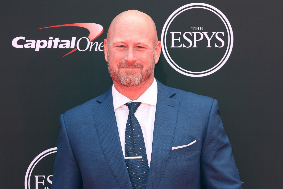 Trent Dilfer Married a College Swimmer & Started a Family - FanBuzz