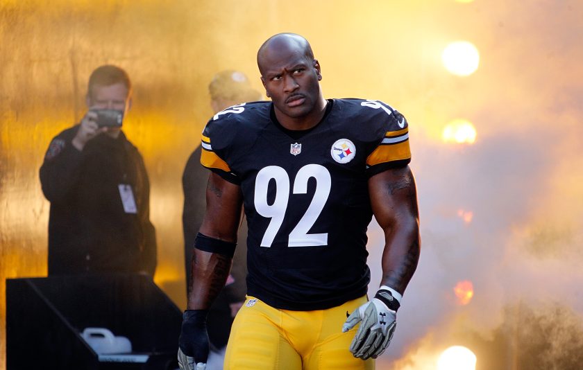 The 7 Scariest Players in NFL History Are Truly Terrifying - FanBuzz
