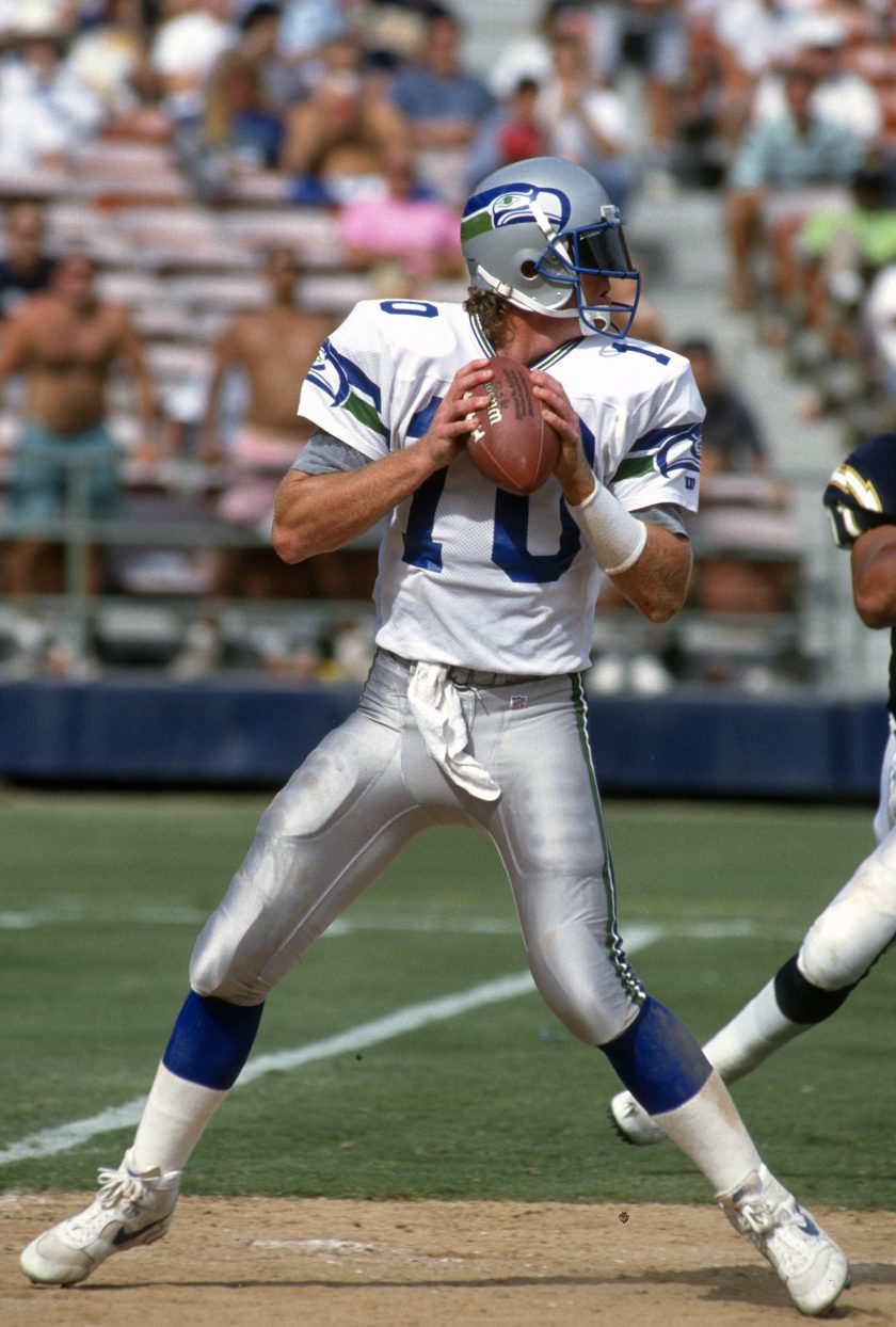 Tallest NFL Player: The 13 Tallest in NFL History, By Position