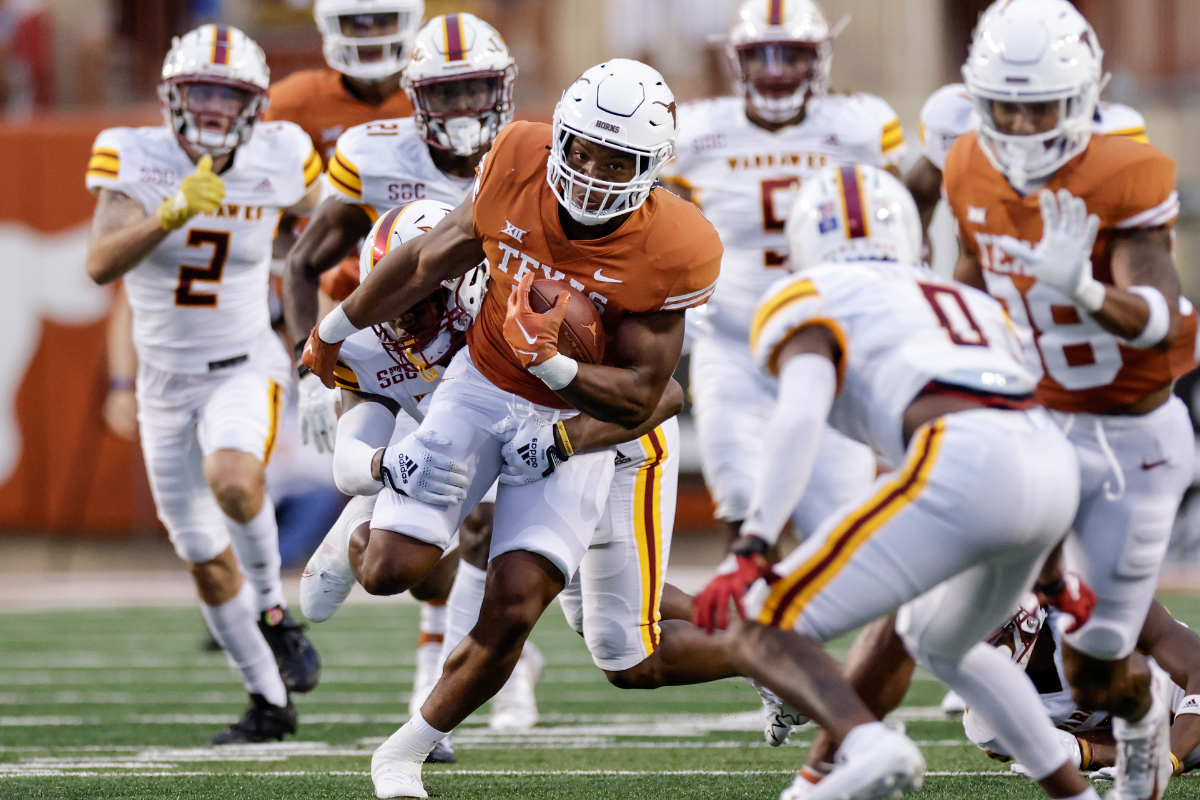 Bijan Robinson's 40 Time Proves the Texas RB is NFL Ready