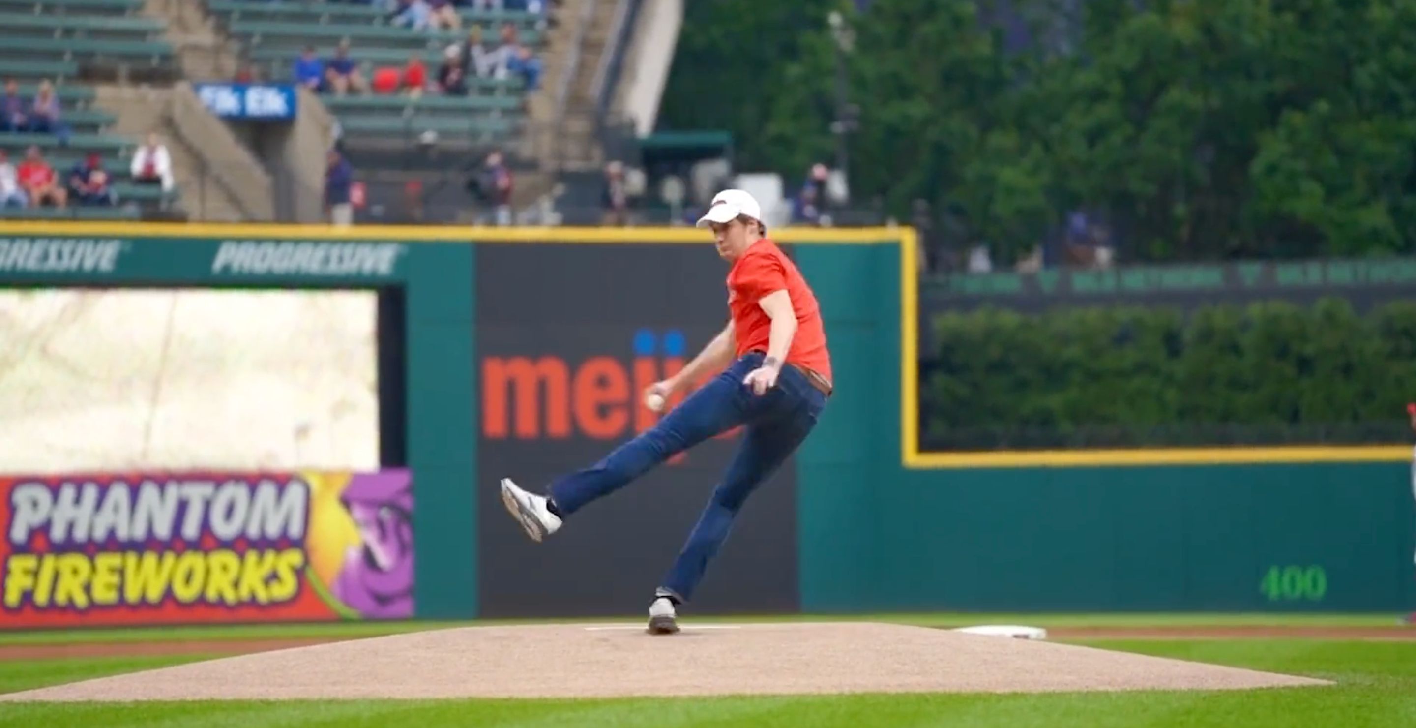 Sir Yacht's First Pitch: Actually Terrible or Staged?