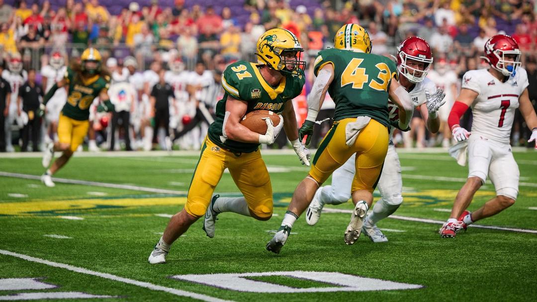 FCS Poll Vote After Week One: NDSU Moves Up - FanBuzz