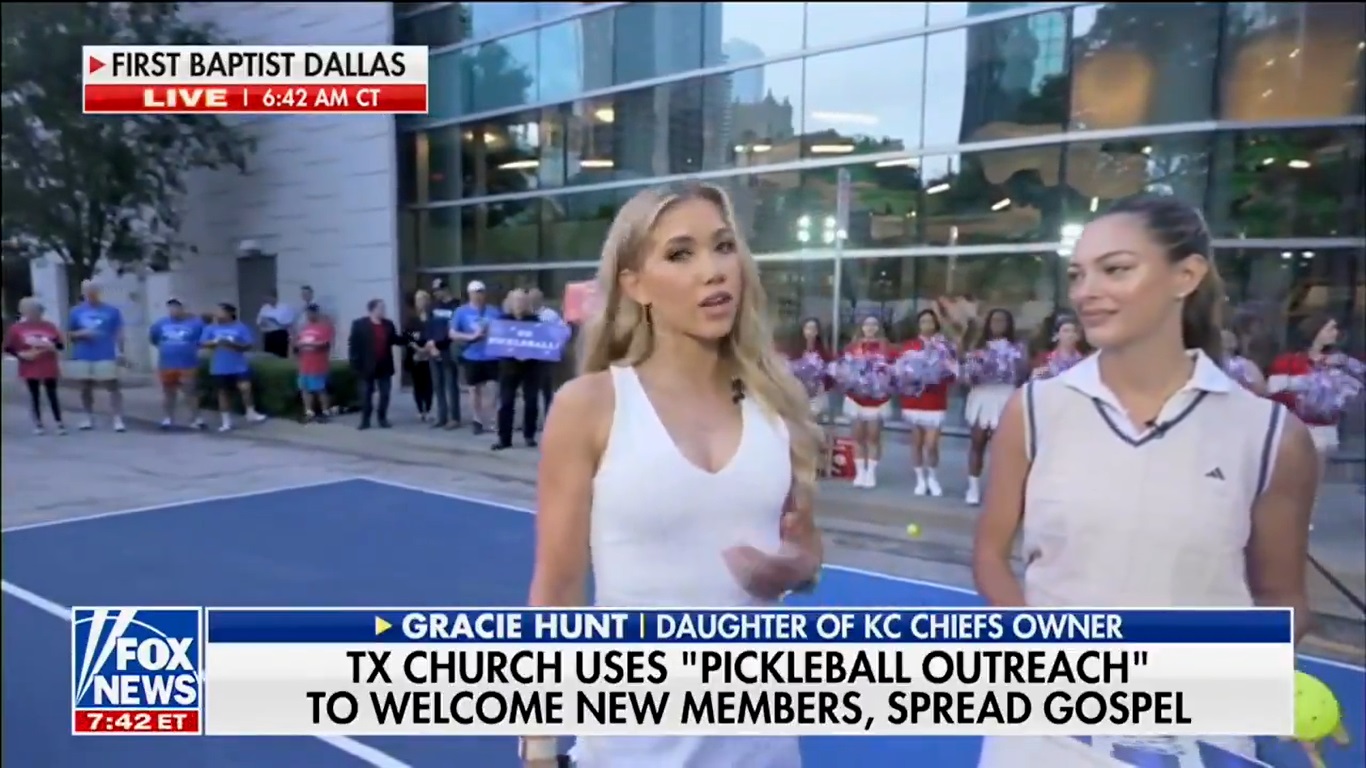 Chiefs Heiress Gracie Hunt Praises Controversial Harrison Butker ...