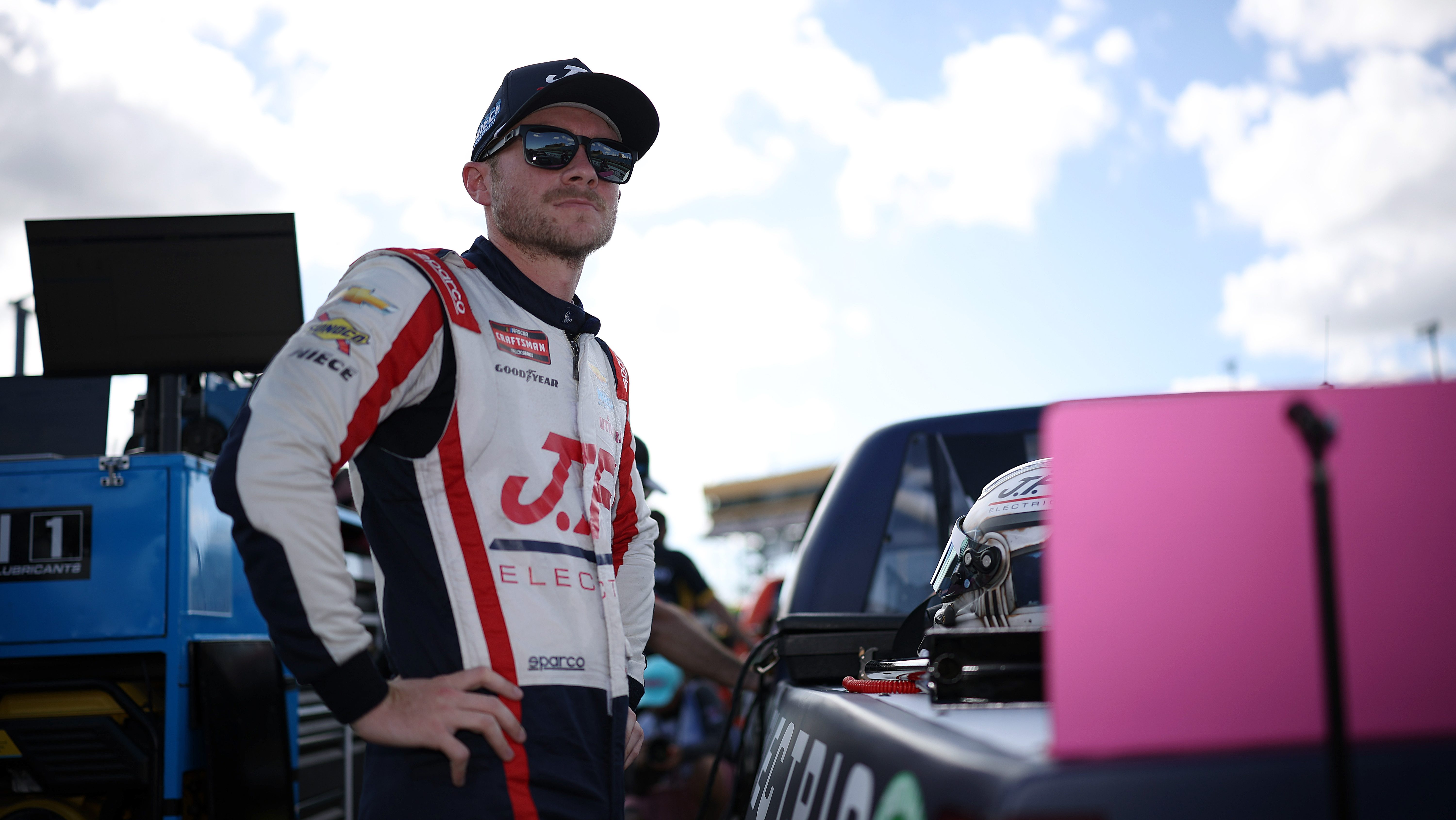 NASCAR driver Matt Mills sends message after hospital release - FanBuzz