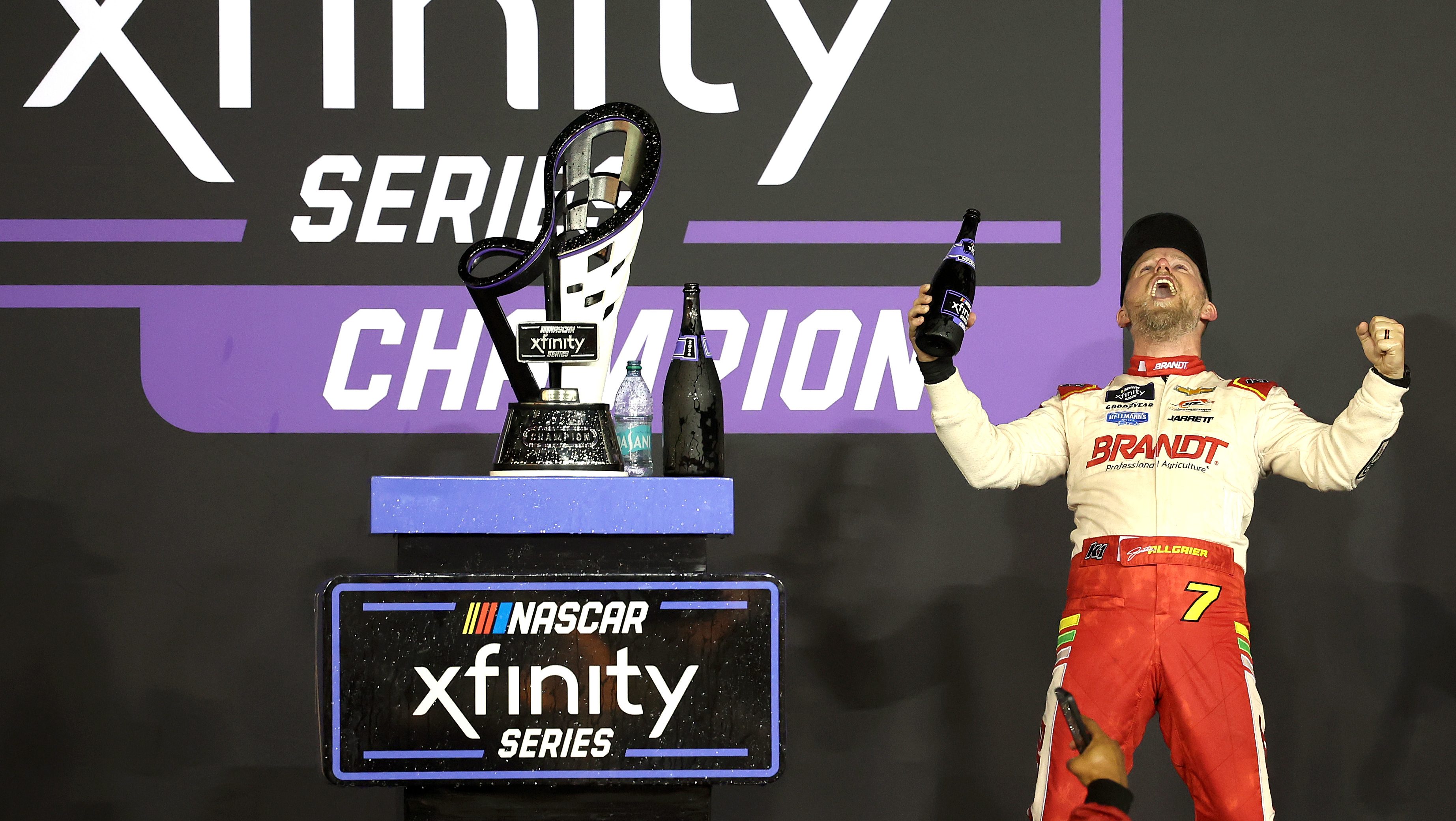 Xfinity thanks NASCAR fans with commercial-free stage - FanBuzz