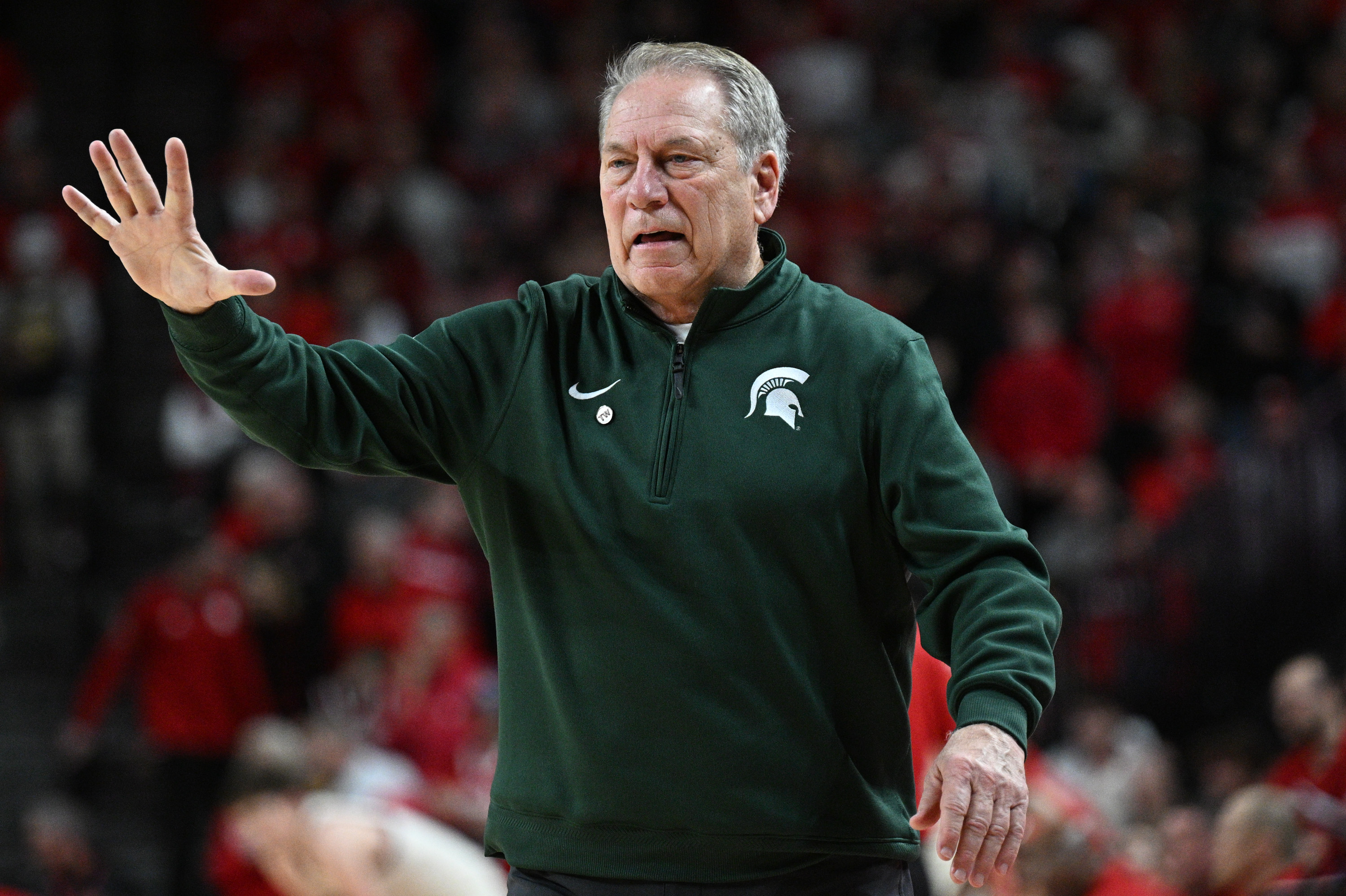 Tom Izzo has former Michigan State player ejected from stands during ...