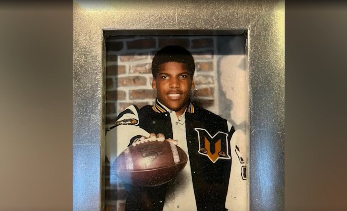 Former Pro Football Player Killed in Bar Shooting: Jordan Jones Was 28