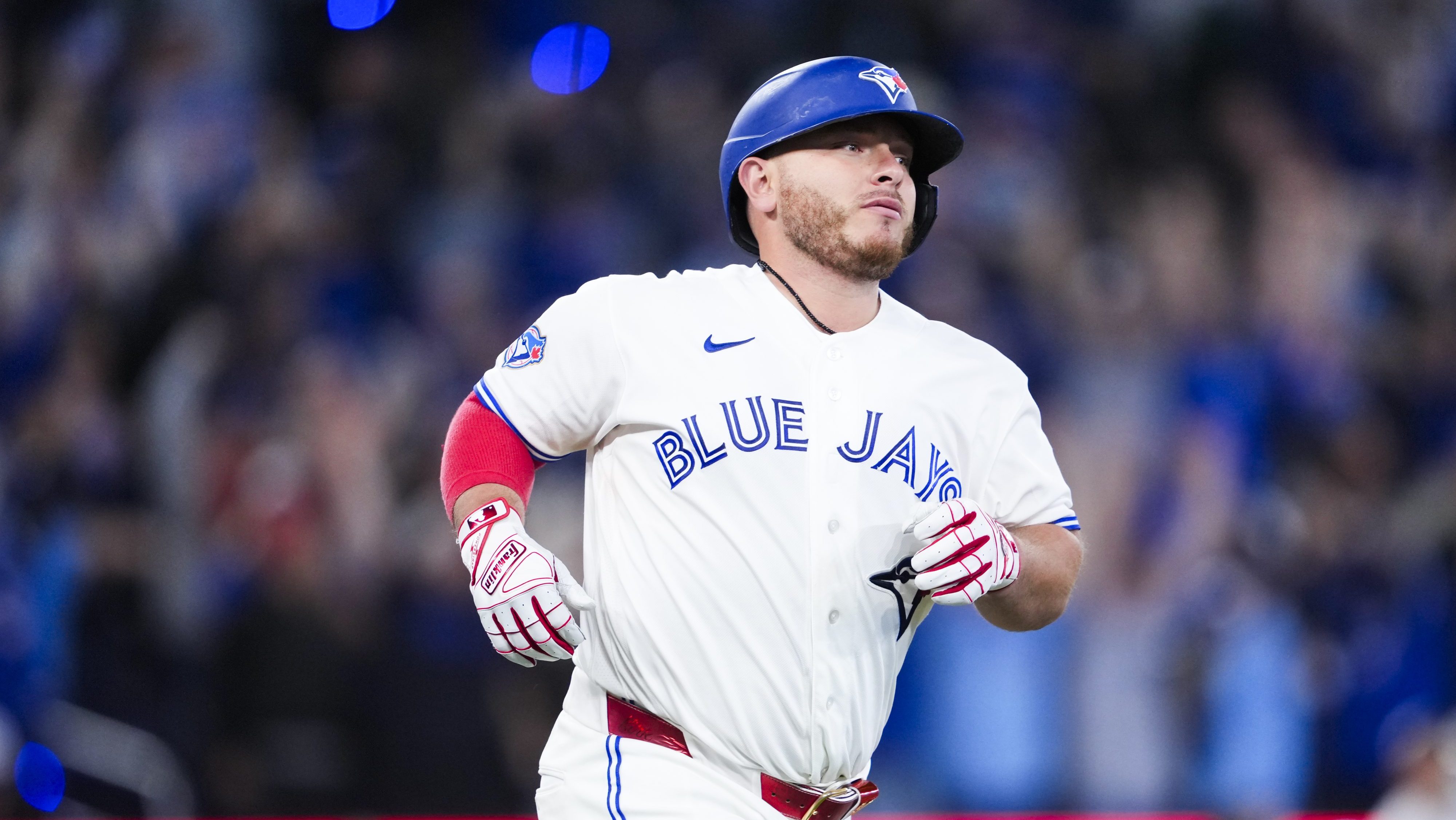 Major Blue Jays Player Suffers Fracture Just Days Into the Season - FanBuzz