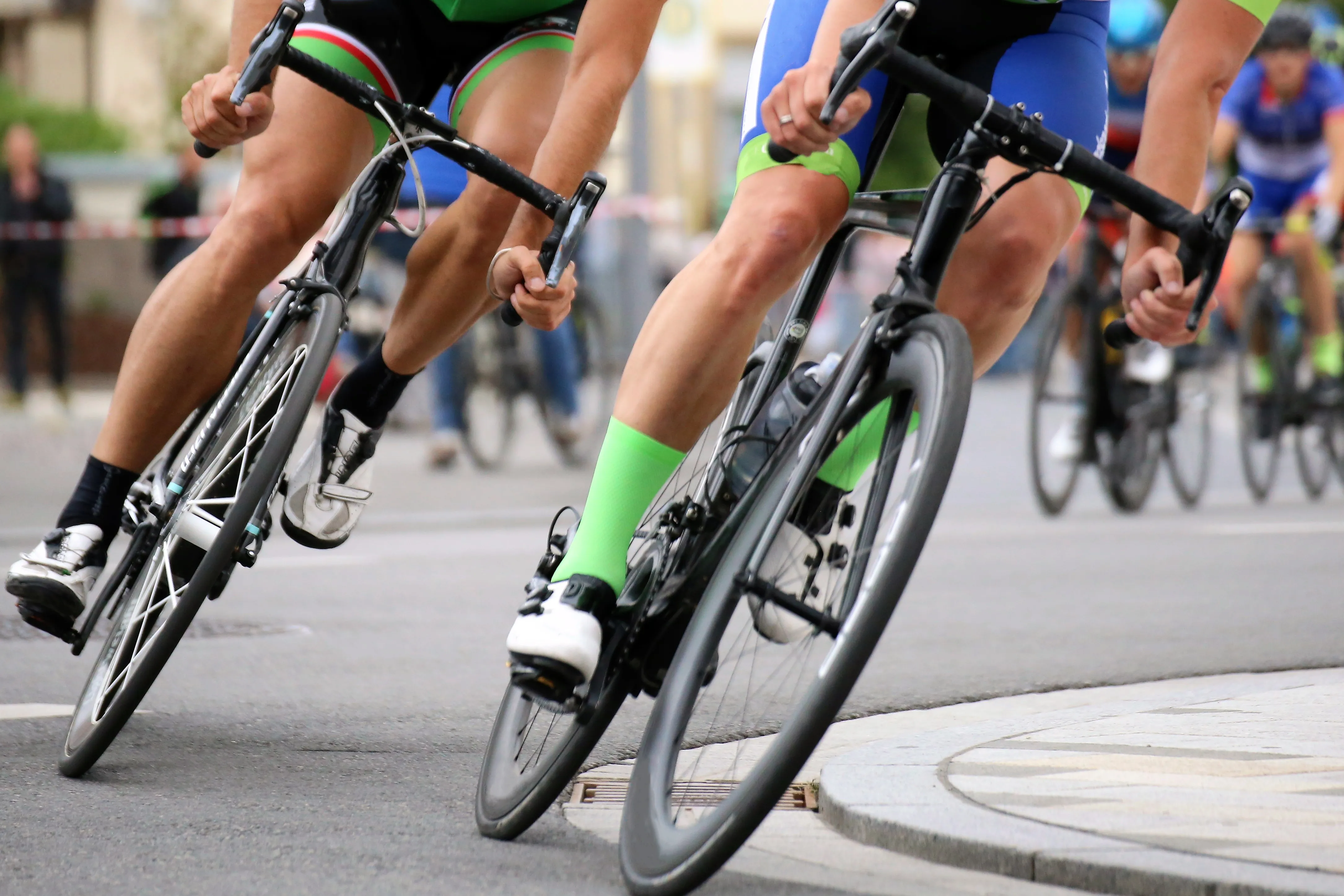 Elderly Woman Causes Massive Crash During Cycling Race